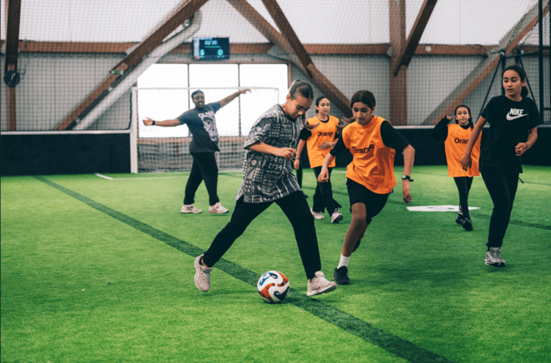 Help young girls emancipate themselves through soccer! | Dift